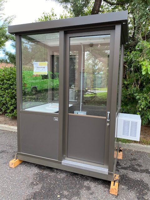 Guard Shack 4 x 6 Bronze - guardboothonline.com